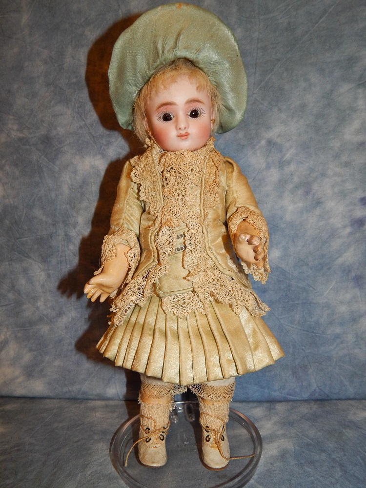 Grandmas Attic Dolls - Page 8